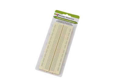 中国 ピンクの円形の穴の回路盤840タイ ポイントの、2.54mmピッチのSolderlessのサーキット ボード 販売のため