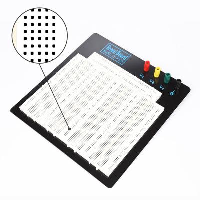 Cina tagliere elettronico di Solderless di grande dimensione 3260-points con una dimensione 18x18.4x0.85 (cm) di 4 serrafili in vendita