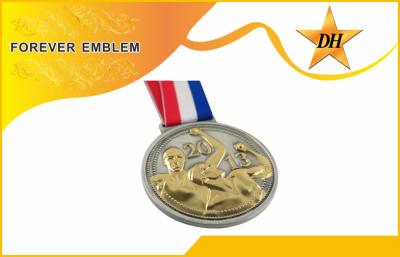 China Zwei Ton überzogene Marathon-Metallmedaillen mit kundenspezifischem Band zu verkaufen