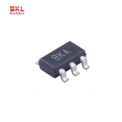 Cina AD8615AUJZ-REEL7 l'amplificatore IC scheggia - il guadagno ad alta velocità ed alto a basso rumore di CC in vendita
