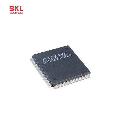 中国 プログラム可能な破片IC EP1C6Q240C8N AlteraのサイクロンII FPGA 240 IOs 8Kの論理素子 販売のため