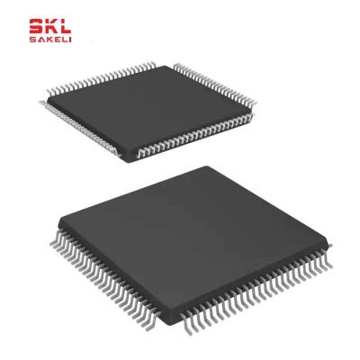 中国 A3PN125-VQG100I FPGAプログラム可能なICの破片の高性能の複合体のデジタル論理の解決 販売のため