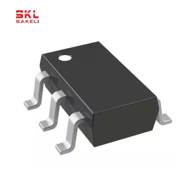 Cina Circuiti integrati ad alta velocità 5pA di operazione di IC Chips General Purpose Amplifier SOT-23-5 dell'amplificatore AD8531ARTZ-REEL7 in vendita
