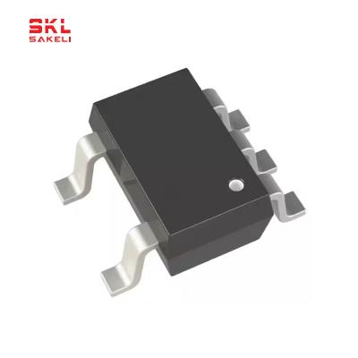 Cina AD8603AUJZ-REEL7 l'amplificatore IC scheggia la strumentazione a pile dell'amplificatore per tutti gli usi del pacchetto TSOT-23-5 in vendita