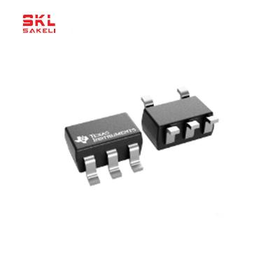 Cina SN74AUP1T86DCKR IC Chip Exclusive O circuito integrato dell'uscita di potere basso 3.3V CMOS del portone in vendita