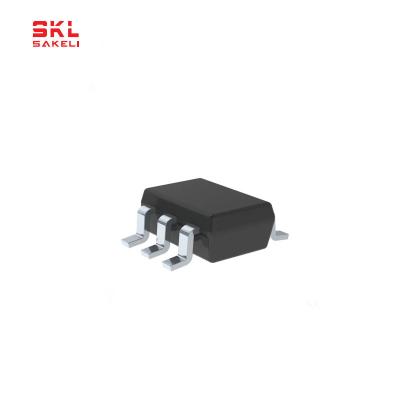 Cina Portone di Chip Low-Voltage CMOS 4-Input del circuito integrato di SN74LVC2G04DCKR in vendita