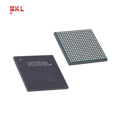 China 5CEBA2U15C8N elevado desempenho versátil IC programável Chip Field Gate Array (FPGA) à venda