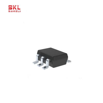 Cina SN74LVC1G11IDCKRQ1 circuito integrato Chip Low-Power Schmitt Triggers in vendita