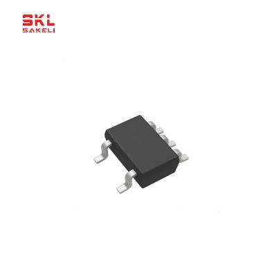 Cina SN74AUP1G32DCKR IC Chip Porte logiche singole Schottky a bassa potenza in vendita