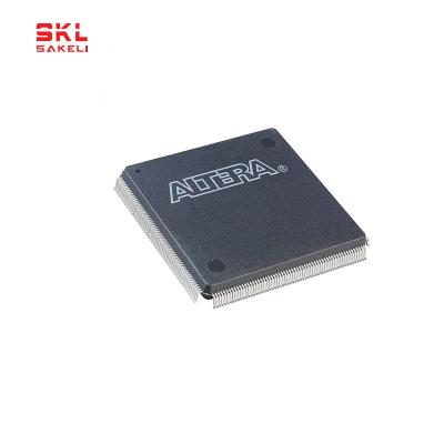 China EP3C25Q240C8N que programa IC Chip Field Gate Array (FPGA) IC 240-BFQFP à venda