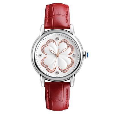 Cina Le signore uniscono in lega gli orologi, orologio dell'OEM dei gioielli, orologio di modo con l'orologio del quarzo del diamante della cinghia di cuoio in vendita