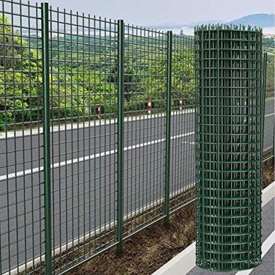 China Suministro de fábrica 1" x 1" Verde o Negro Color Pvc recubierto de malla de alambre soldado de vinilo recubierto de red para vallas en venta
