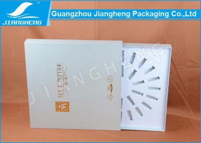 中国 ボール紙の贅沢な化粧品包装箱の銀色のきらめきの特別な引出しの形 販売のため
