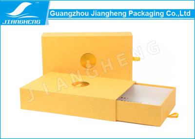 中国 ボール紙化粧品の包装箱の金 Debossed のロゴは引出しの形を引き出します 販売のため