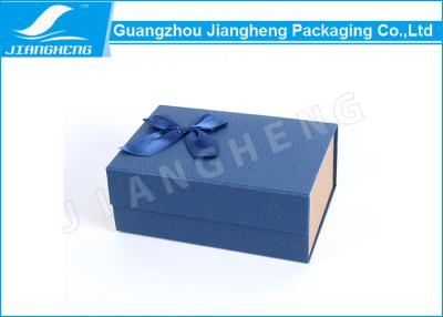 Cina Contenitori d'imballaggio pieganti speciali di carta blu di Bowknot magnetico della chiusura su misura in vendita