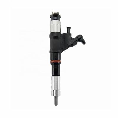 Stainless Steel 095000-6700 Fuel Injector for Sino HOWO Truck Engine at