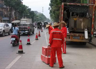 China Equipamento posto mal ventilado da marcação de estrada da primeira demão do pulverizador à venda