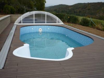 Cina Materiale riciclabile antiscivolo durevole di decking di WPC per la piscina in vendita