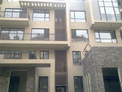 Cina Griglia all'aperto del pannello di rivestimento della parete di esterno WPC per il balcone globale di legno in vendita