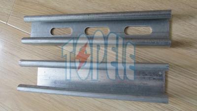 Chine Canal plat 41x25 mm, 41x35 mm prégalvanisé Perforé Plain / Slotted Strut Channel Canal d'acier Unistrut à vendre