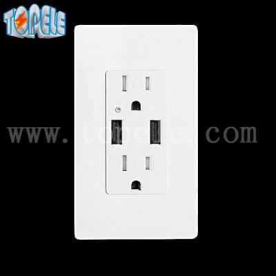Chine Une prise USB blanche, une prise USB électrique 4 ports USB avec 2 plaques murales à vendre