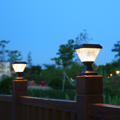 Chine Lampe solaire imperméable du pilier Ip65 pour la décoration extérieure de jardin à vendre