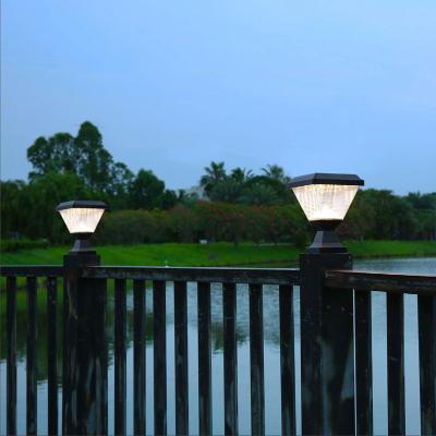 Chine Lampe solaire imperméable du pilier Ip65 pour la décoration extérieure de jardin à vendre