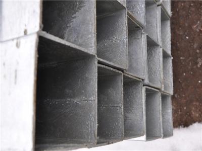 Cina BS3604 il BACCANO EN10219 ha galvanizzato il tubo d'acciaio SS41 SS400/tubatura strutturale di GI in vendita