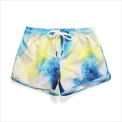 Cina Il poliestere dell'estate delle donne maufactory dell'OEM mette i pantaloni in cortocircuito caldi correnti asciutti e sciolti della spiaggia in vendita