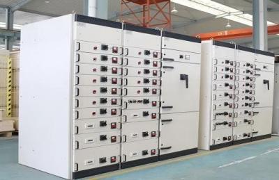 中国 4000A 最大電流 低電圧 スイッチ機器 IEC61439-2 規格と 600x800x2200 囲み 寸法 販売のため