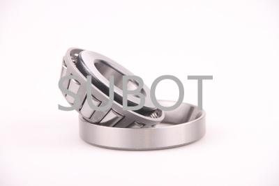 中国 P0 P6 P5 の高精度の単一の列の先を細くされた軸受 40mm 52mm 軸受け 30202 販売のため