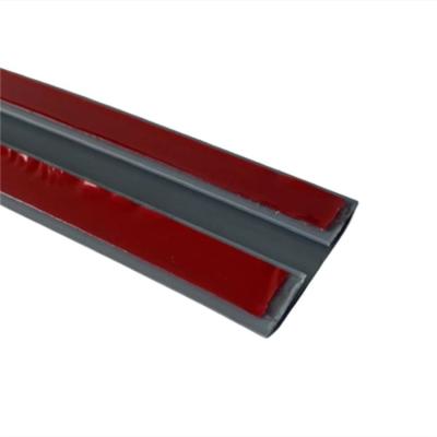 Cina Disegni del cliente Fascia di sigillo di gomma PVC a prova di vento per isolamento acustico delle porte delle camere da letto in vendita