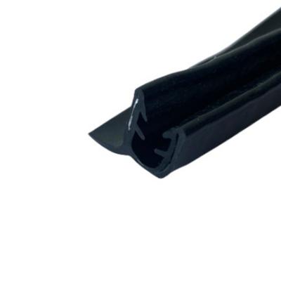 Cina Tintura di strisce di tenuta in gomma di PVC personalizzata per la protezione delle porte a forma di U in vendita