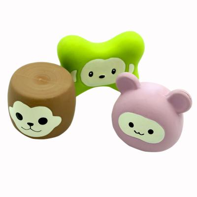 中国 BSCIのプラスチック乳液耐久の不朽のピカピカの犬のおもちゃの球 販売のため