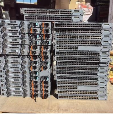 Chine EX4300-48P Commutateur réseau EX4300 ligne de commutateurs Ethernet pour poste de travail à vendre