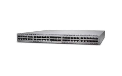 China Conmutador Ethernet de alta capacidad EX4300-24P de la serie EX4300 de 24 puertos de 715 W AC PS POE con administración de red avanzada en venta