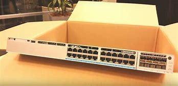 Chine Commutateur UPoE C9300-24UX-E à 24 ports 10G avec PoE SNMP QoS 160 Gbps à vendre