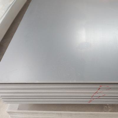 Chine Plat galvanisé plongé chaud de la mesure Z275 600mm de la feuille 24 de zinc à vendre
