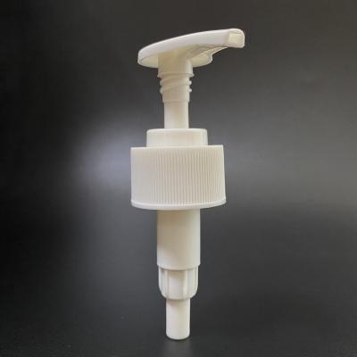 中国 ホワイト 28mm ローションポンプ シャンプーボトル プラスチック用手用液体配給器の葉形 販売のため