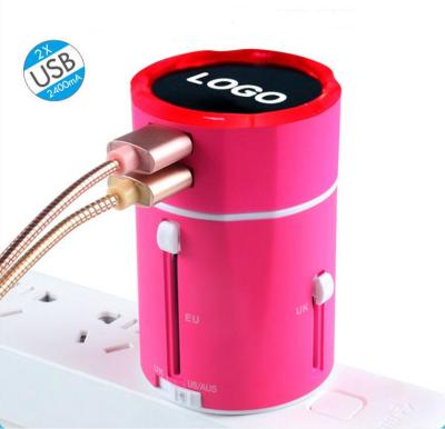Cina Adattatore universale 220v del convertitore di potere di USB a protezione automatica del cortocircuito 110v in vendita