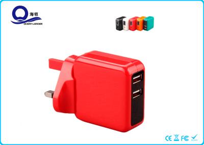 中国 QC2.0速い充満普遍的な力の充電器のアダプターの二重USBポートのコンパクト デザイン 販売のため