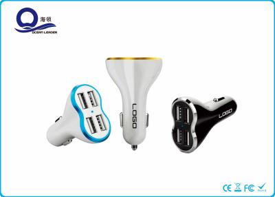 Cina IPad/spina a quattro fori del caricatore automobile di IPod USB, caricatore dell'adattatore USB dell'accendino dell'automobile in vendita