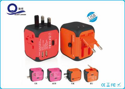 Cina caricatore universale di viaggio di 5Volt 2.4A, caricatore portatile universale della parete di USB in vendita