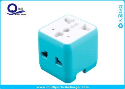 Cina Mini convertitore dell'adattatore di viaggio di USB di colore dell'OEM del cubo, adattatore europeo di viaggio della spina in vendita