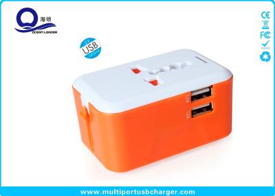 Cina Mini adattatore di viaggio del portatile 5V 2.4A USB, adattatore mondiale di viaggio con porta USB 2 in vendita