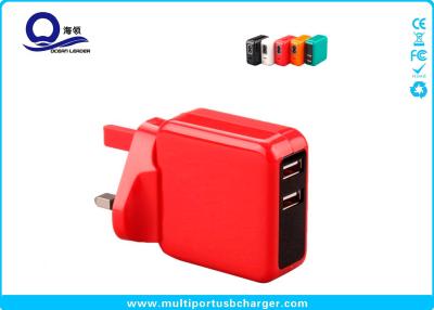 Cina 5V variopinti 2.1A si raddoppiano la spina universale del Regno Unito dell'AU del caricatore l'UE Stati Uniti della parete di viaggio di USB in vendita