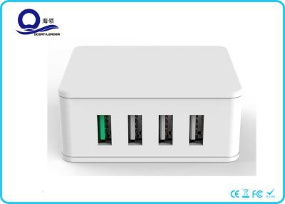 Cina Caricatore astuto Qc3.0 della parete della spina pieghevole degli Stati Uniti rapidamente adattatore USB di viaggio di 4 porte USB in vendita