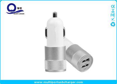 Cina caricatore dell'automobile del Usb della doppia porta di 5V 2.4A, caricatore del telefono dell'automobile veloce della lega di alluminio per Samsung in vendita