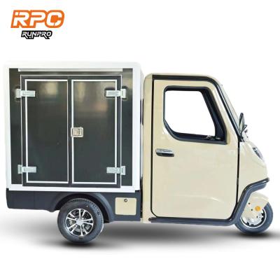 Enclosed Mobility Electric Car with Max Speed of 45-50 Km/h and Charge Time of 7
