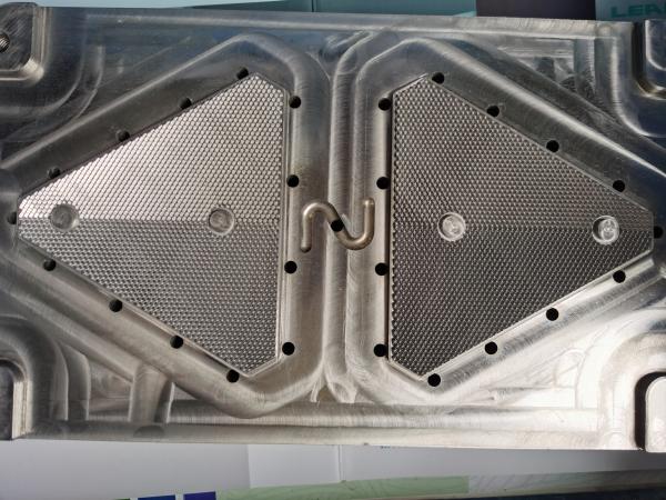 Quality 0.01mm Precision Mould Service Auto Lamp Mould Polishing OEM/ODM for sale